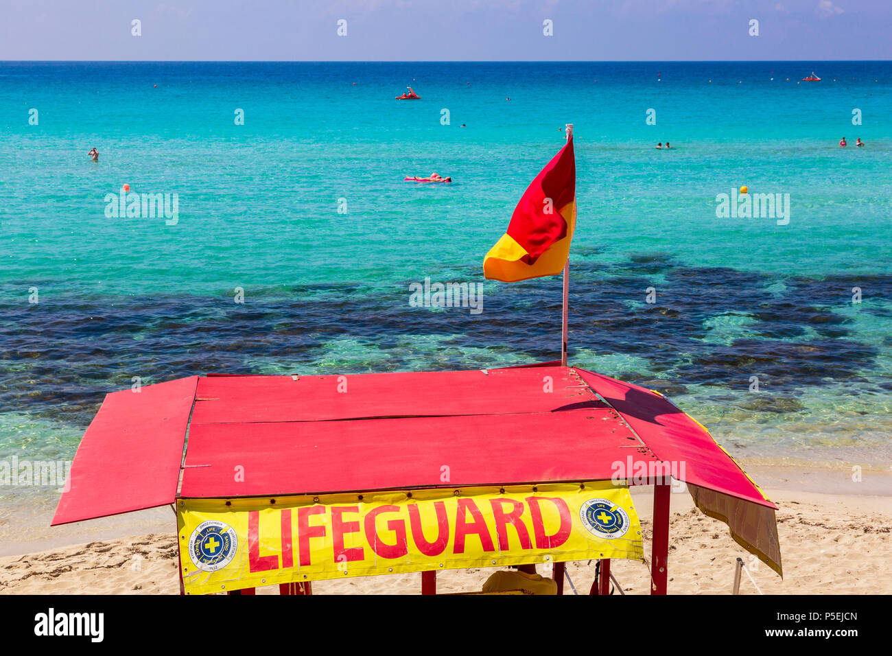 Lifeguard team hi-res stock photography and images - Alamy