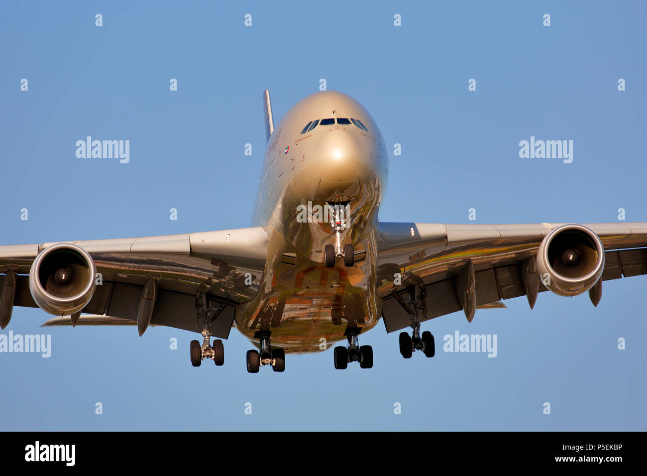 A6-APF Etihad Airways Airbus A380-800 on approach to London Heathrow ...