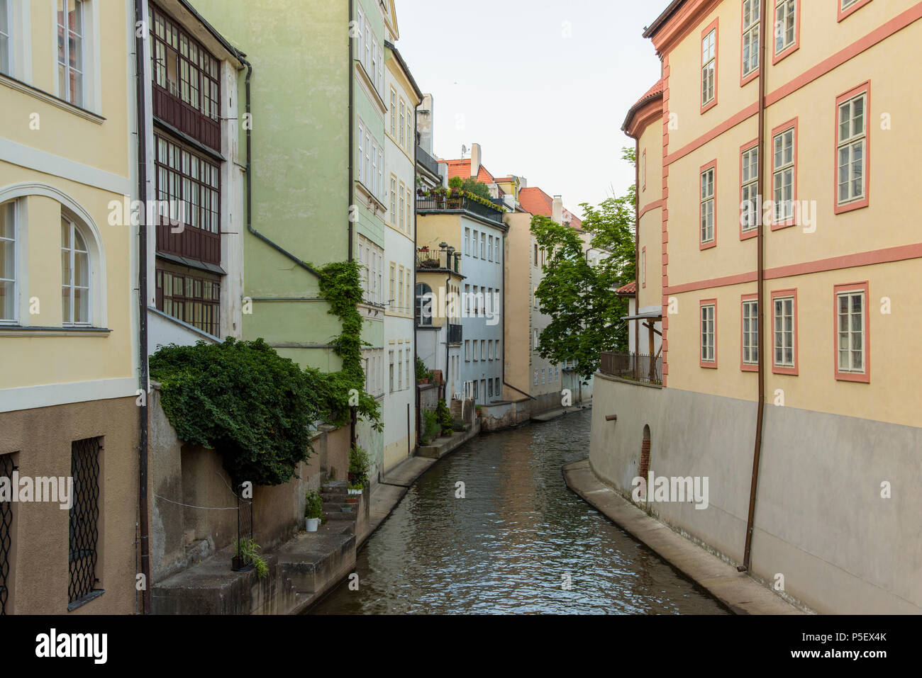 Prague canal houses hi-res stock photography and images - Alamy