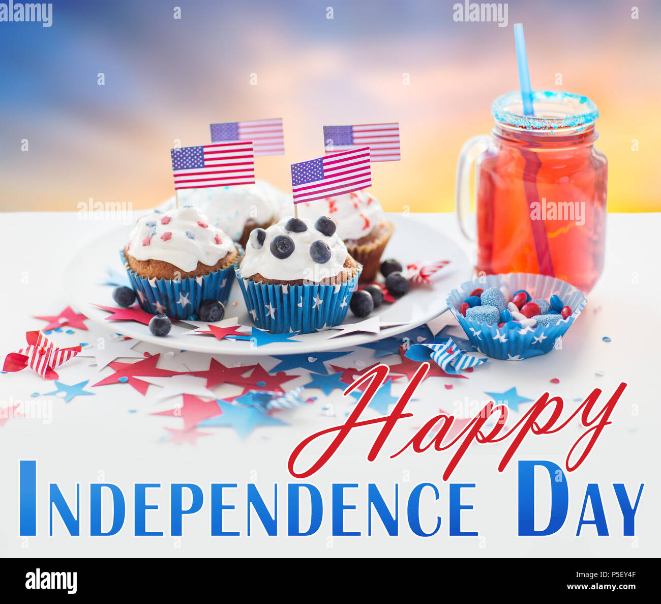 cupcakes with american flags on independence day Stock Photo - Alamy