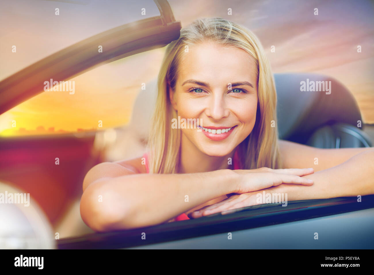 Young woman in convertible car hi-res stock photography and images - Alamy