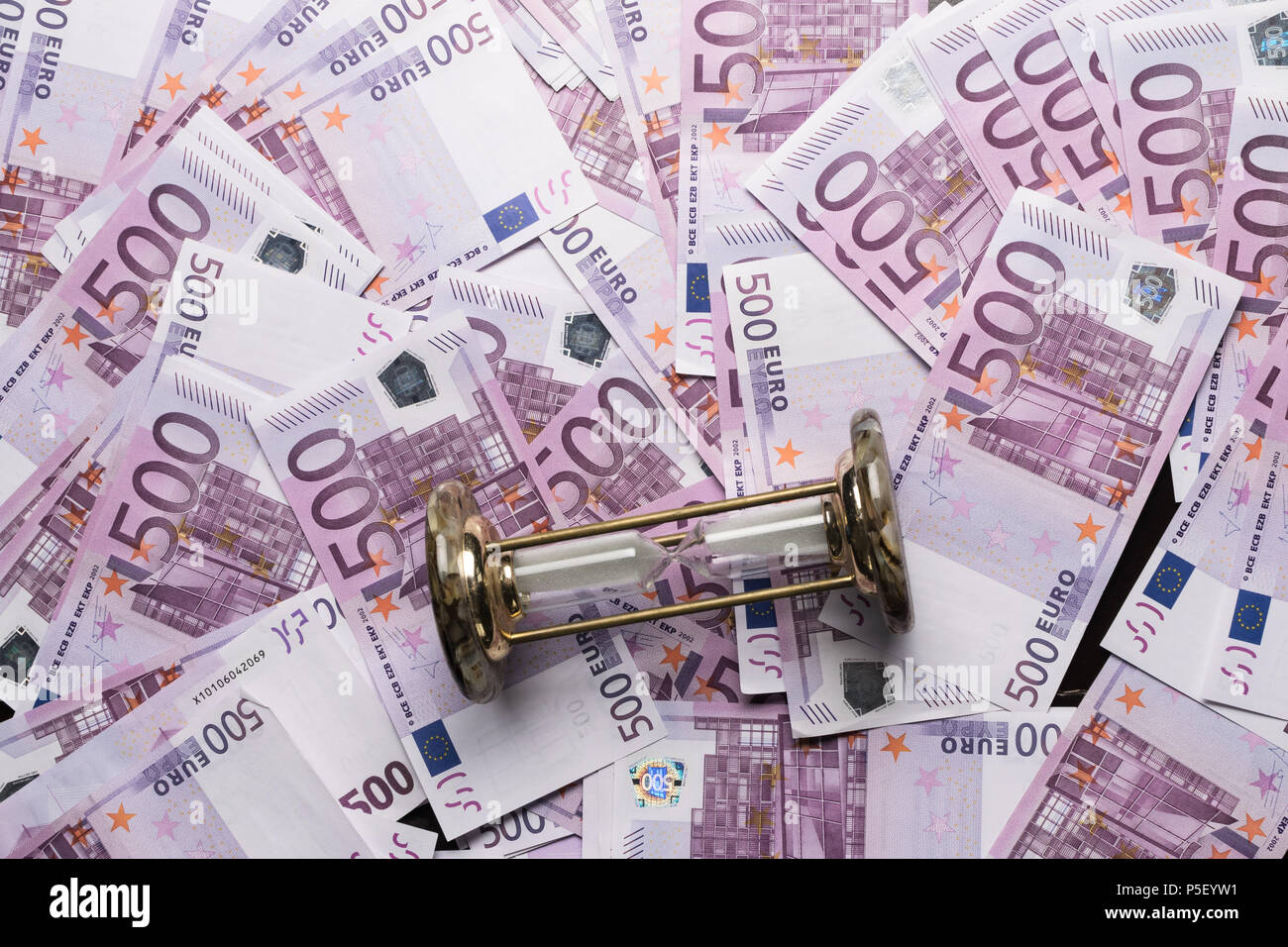 Big amount of Five hundred notes of European Union Currency and ...