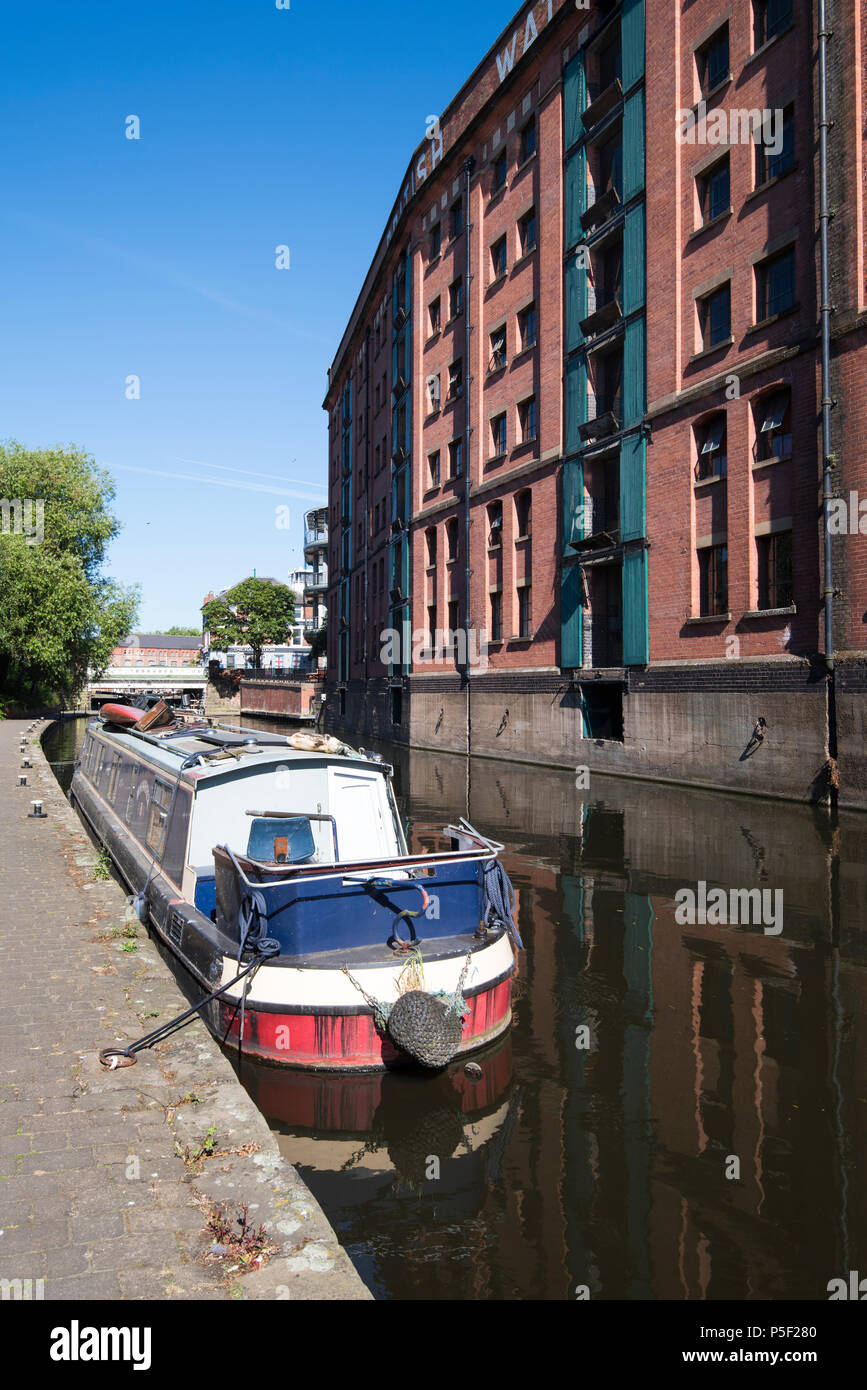 Canalhouse nottingham, nottinghamshire hi-res stock photography and ...