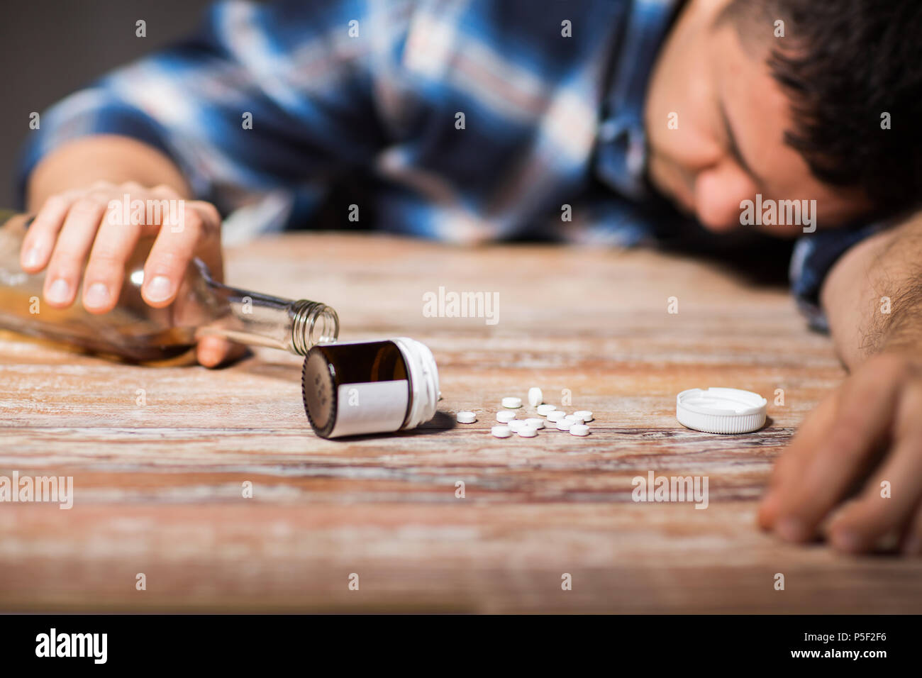 Prescription pill overdose death hi-res stock photography and images ...