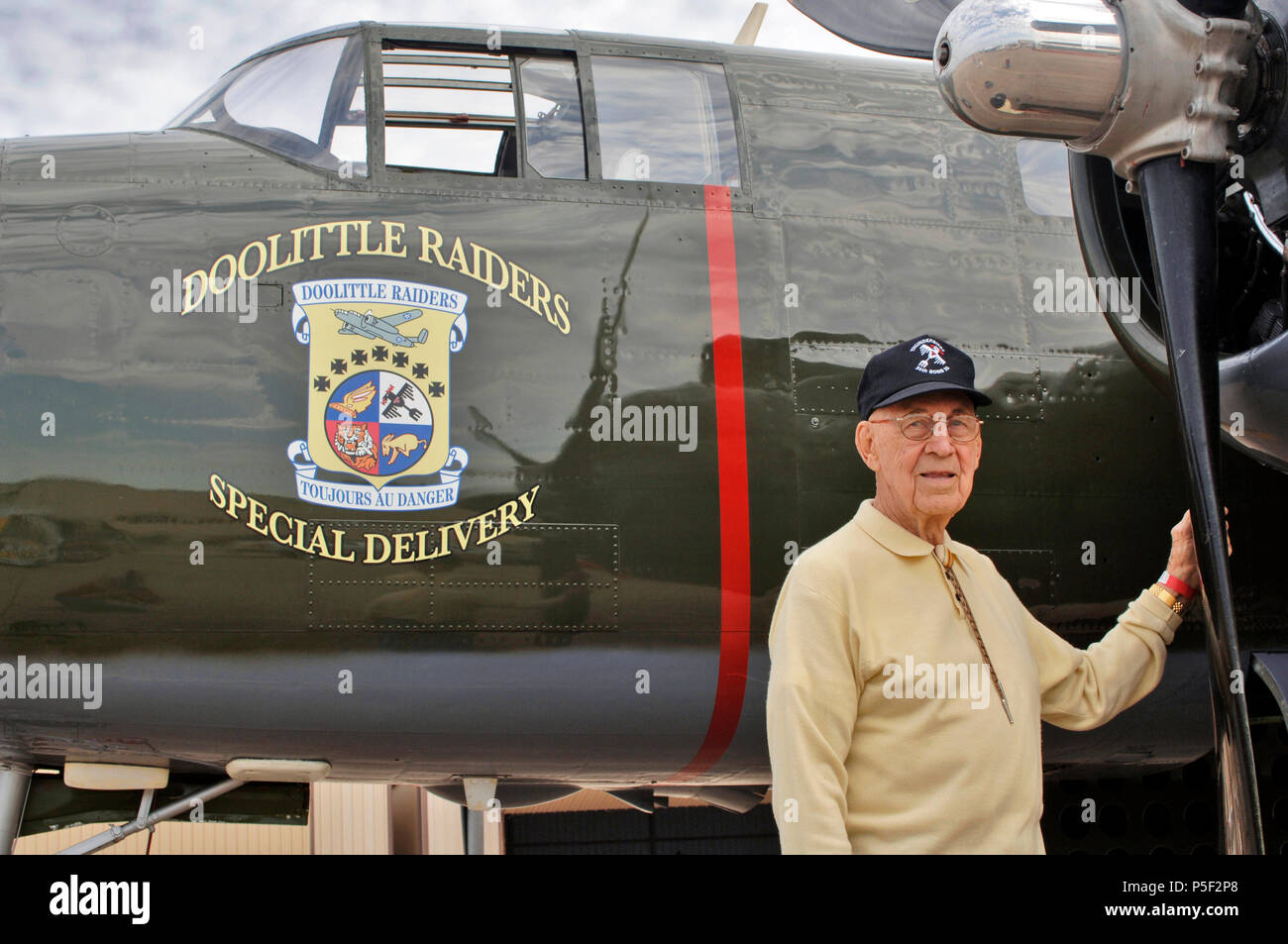 Colonel Dick Cole WWII Pilot Stock Photo - Alamy
