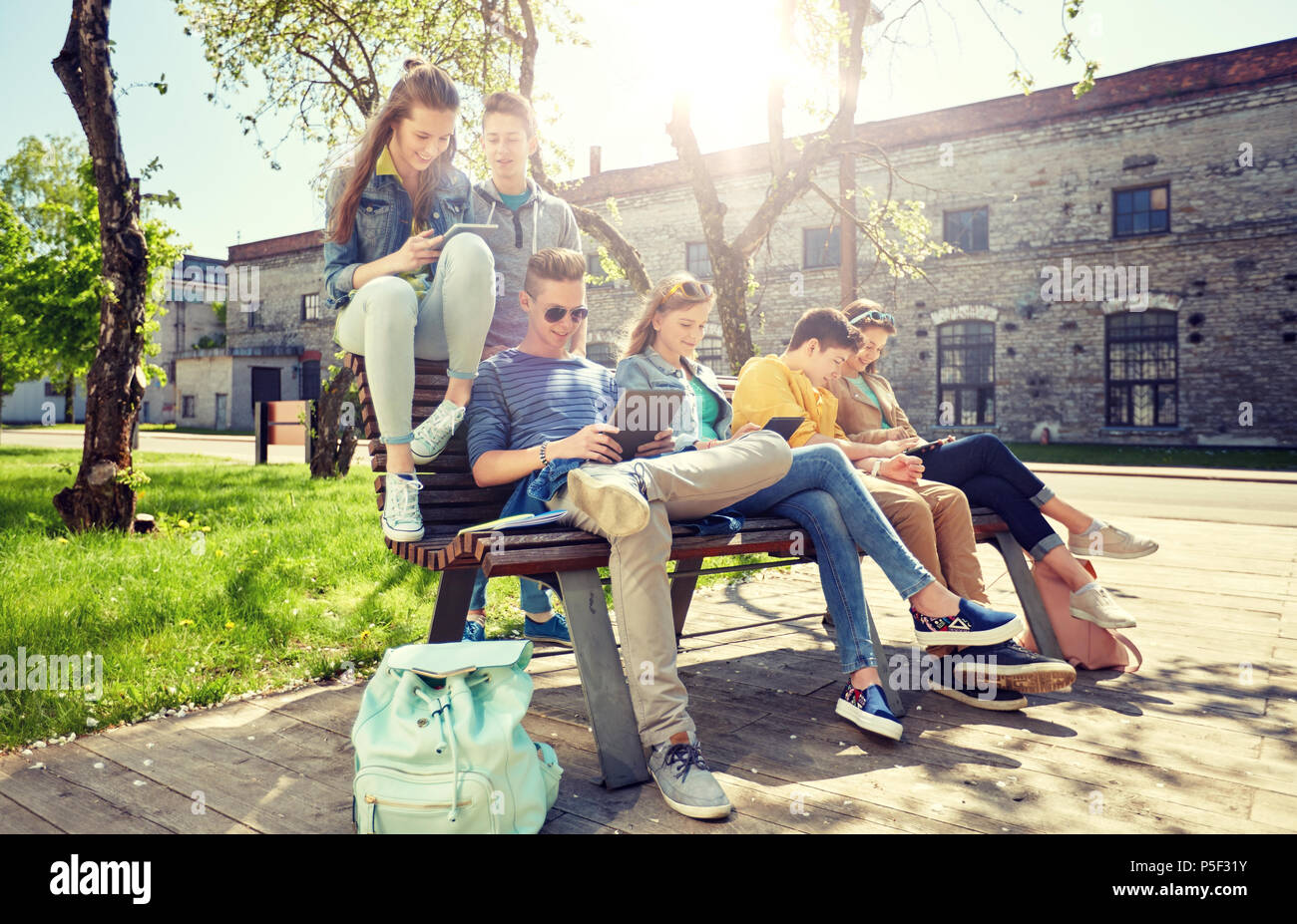 Classmate pc hi-res stock photography and images - Alamy
