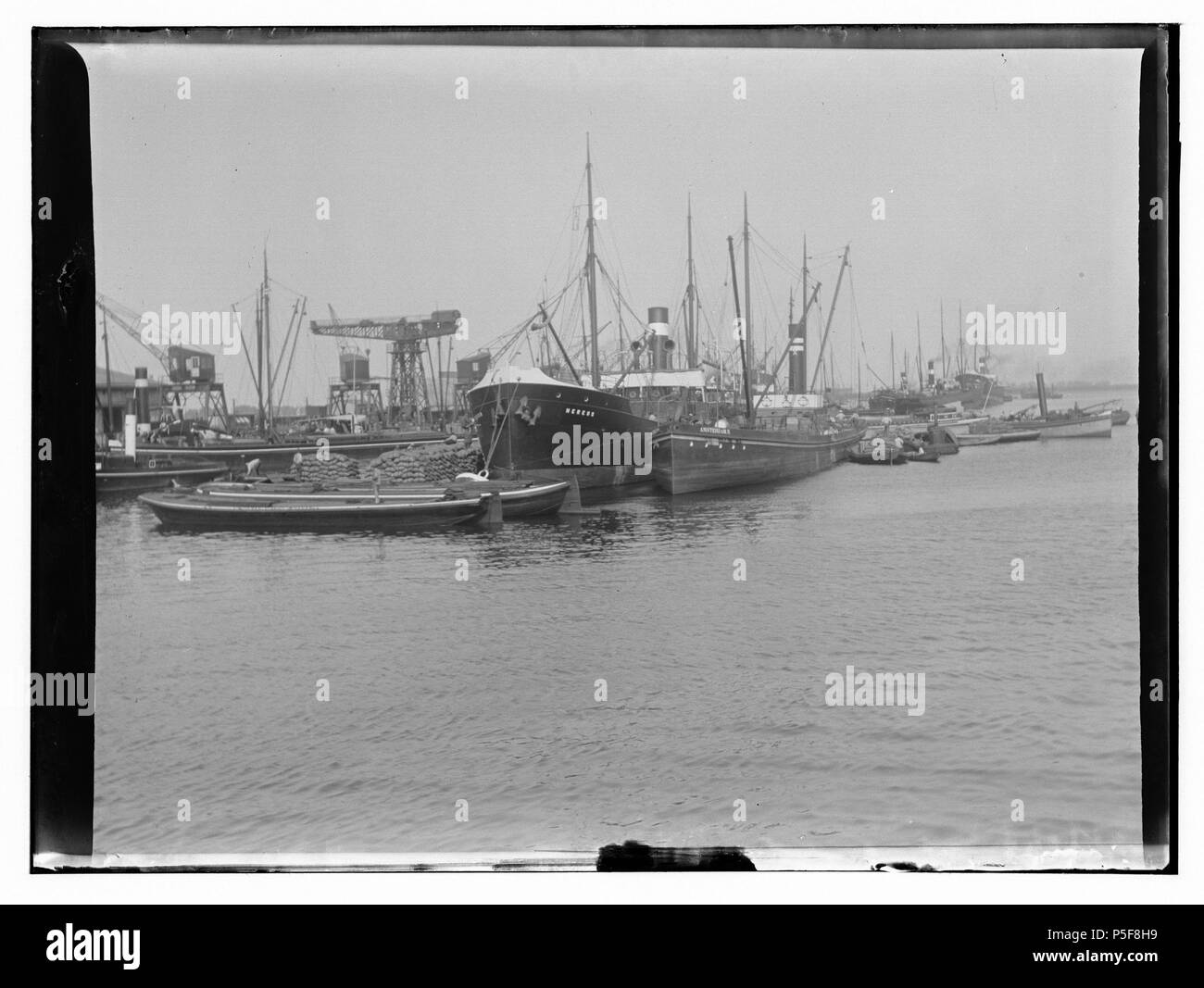 Ss n 25 Black and White Stock Photos & Images - Alamy