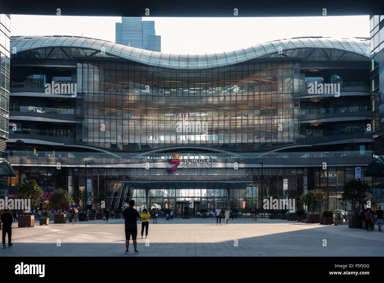 World class city hi-res stock photography and images - Alamy