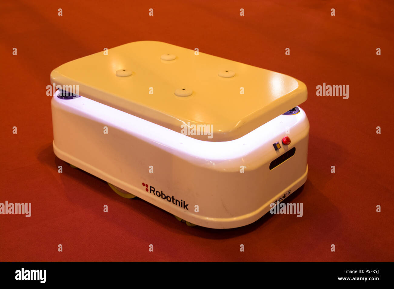 Logistic innovation hi-res stock photography and images - Alamy