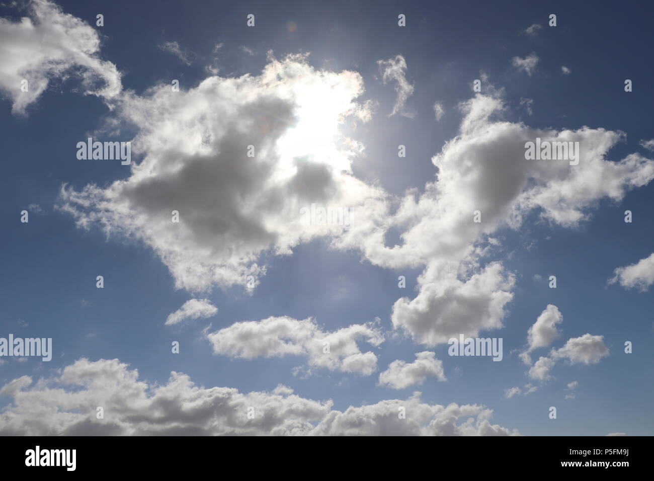 Sunshine sun shining bright hi-res stock photography and images - Alamy
