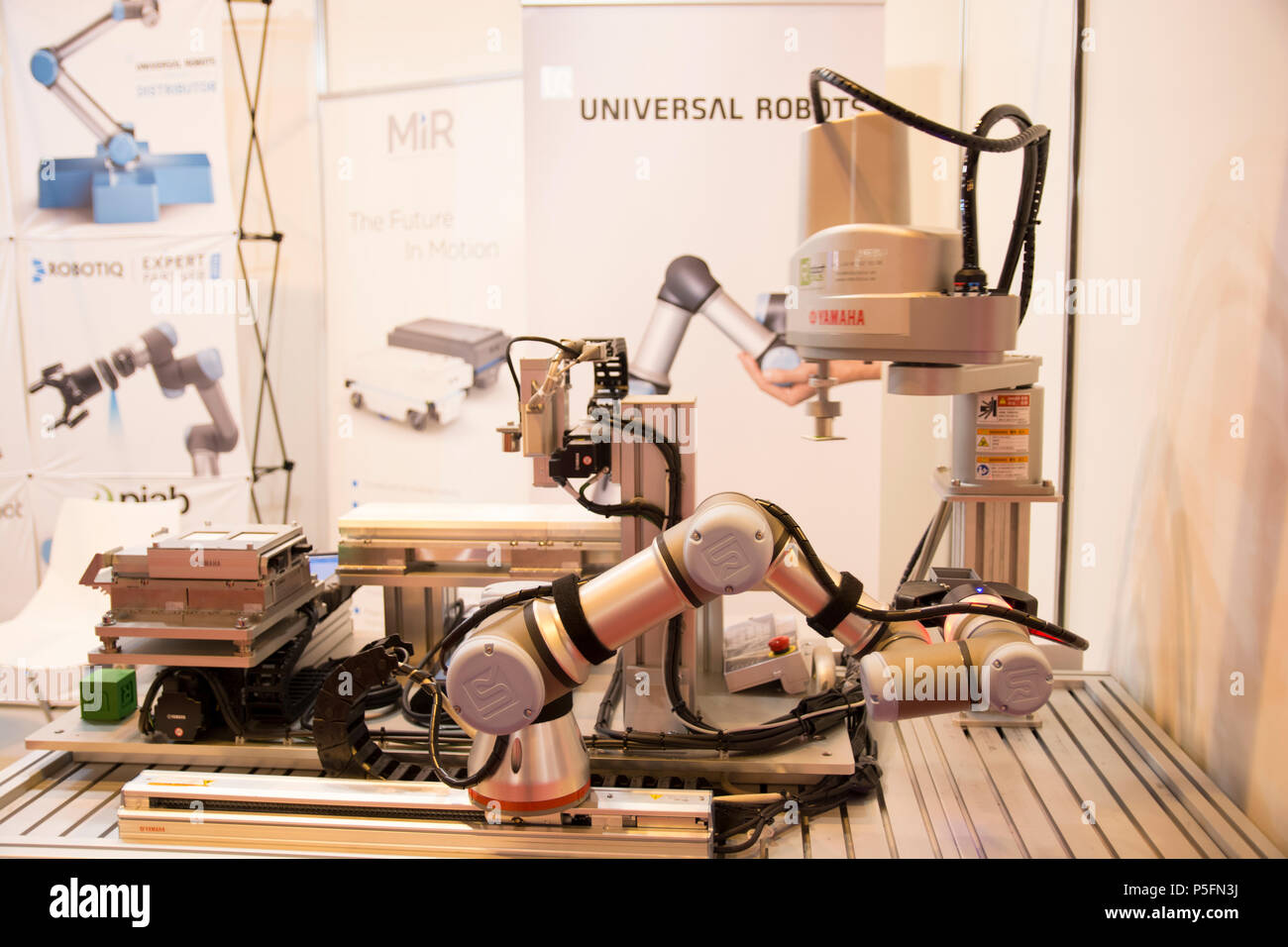 Mecanic Arm High Resolution Stock Photography and Images - Alamy