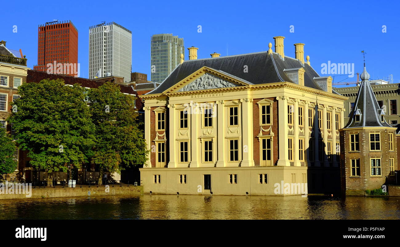 Dutch Parliament building Den Haag Holland Stock Photo - Alamy