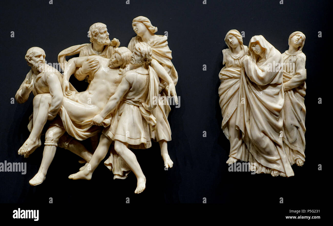 Christ entombed hi-res stock photography and images - Alamy