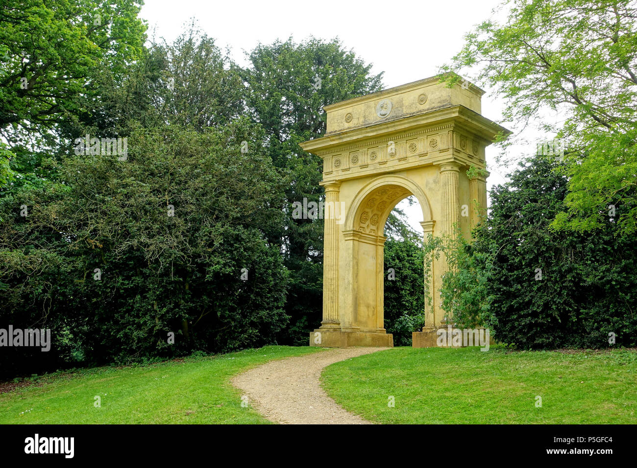 Doric arch hi-res stock photography and images - Alamy