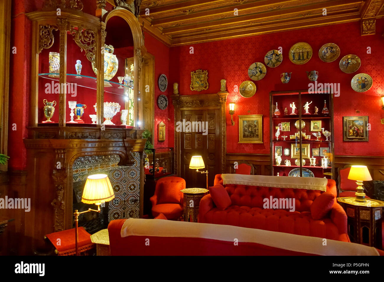 N/A. English: Interior view of Waddesdon Manor - Buckinghamshire ...