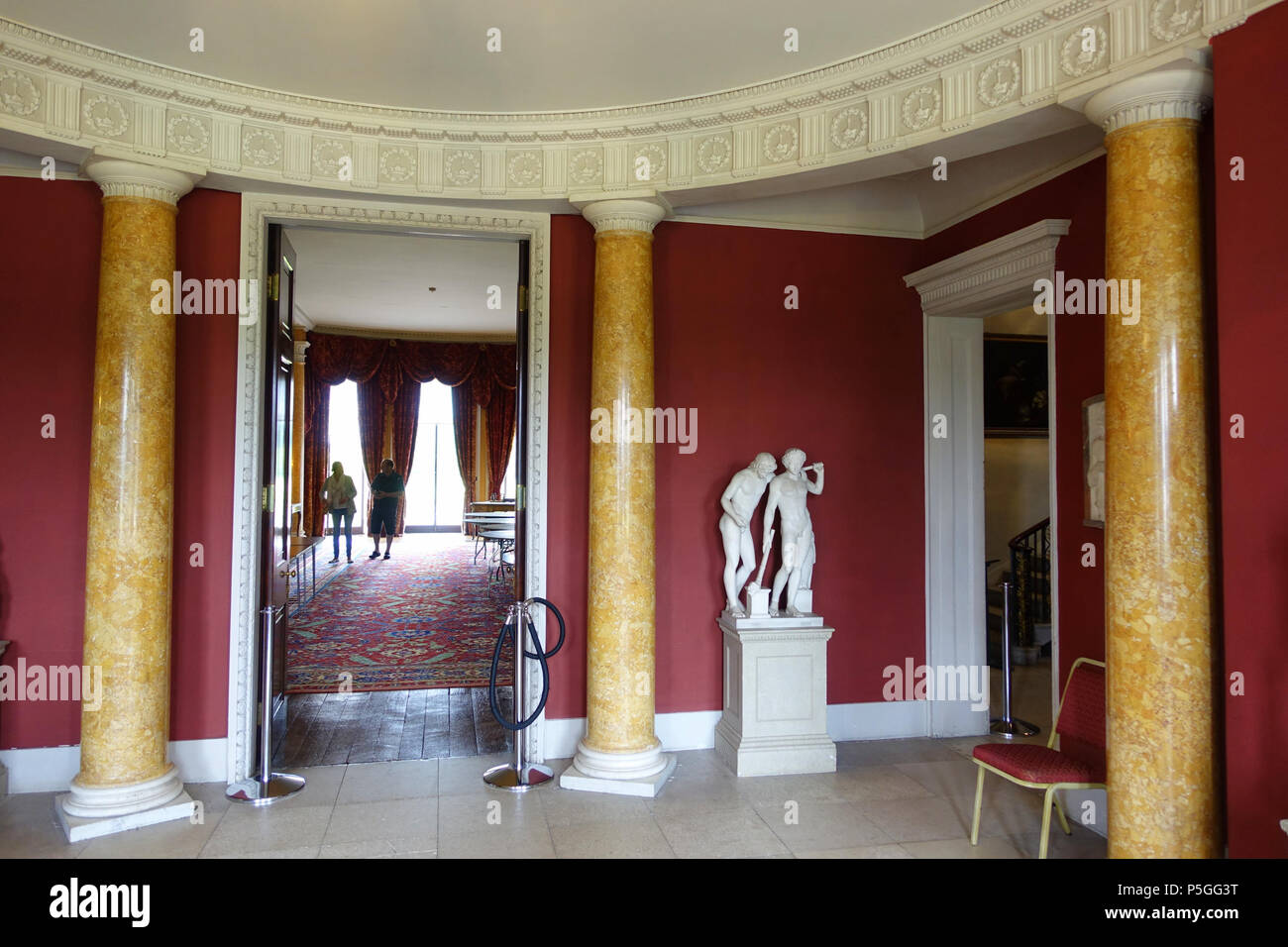 Georgian mansion interior hi-res stock photography and images - Alamy