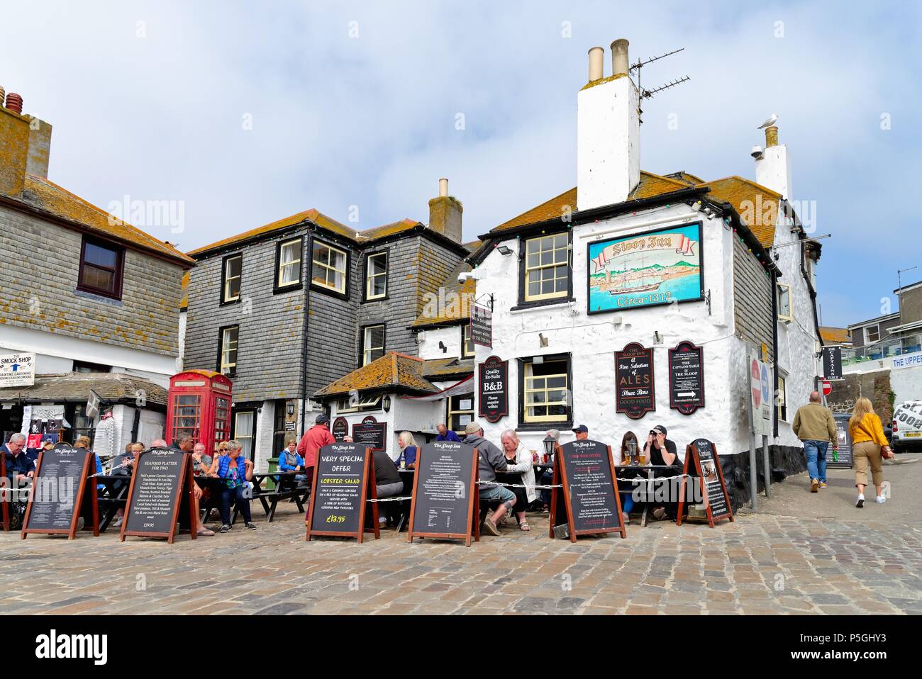 Sloop inn st ives cornwall hi-res stock photography and images - Alamy