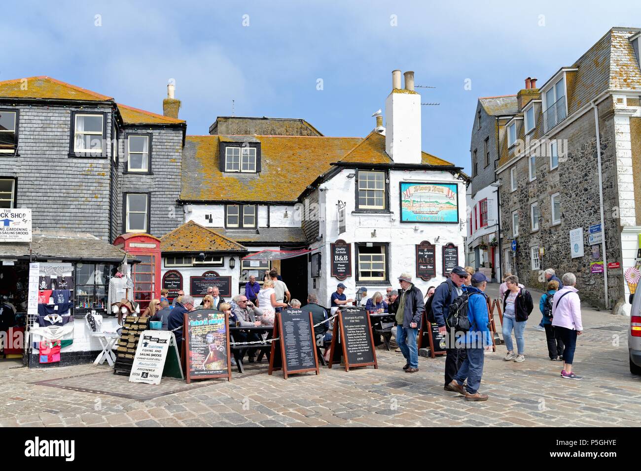 The harbourside Sloop Inn in St.Ives Cornwall England UK Stock Photo ...