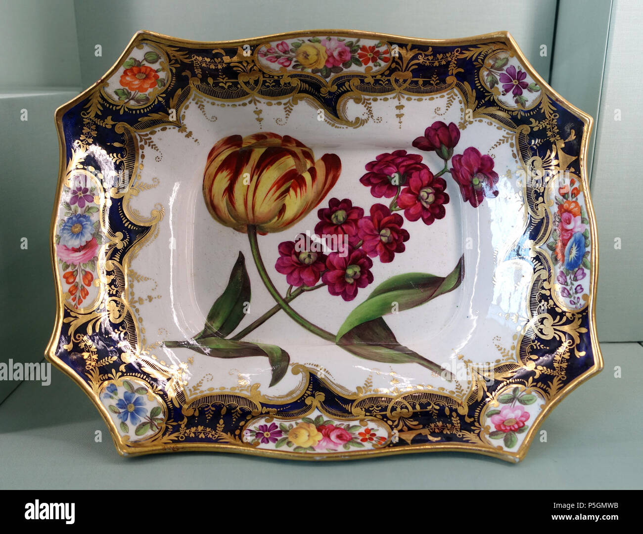 English coalport porcelain hi-res stock photography and images - Alamy