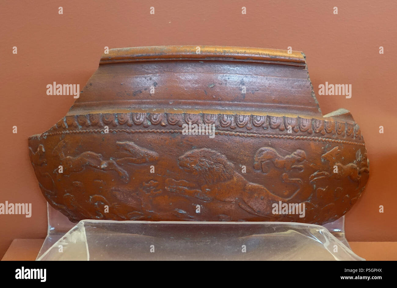 Samian pottery hi-res stock photography and images - Alamy