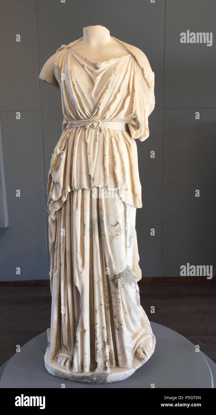 Goddess athena greece hi-res stock photography and images - Alamy