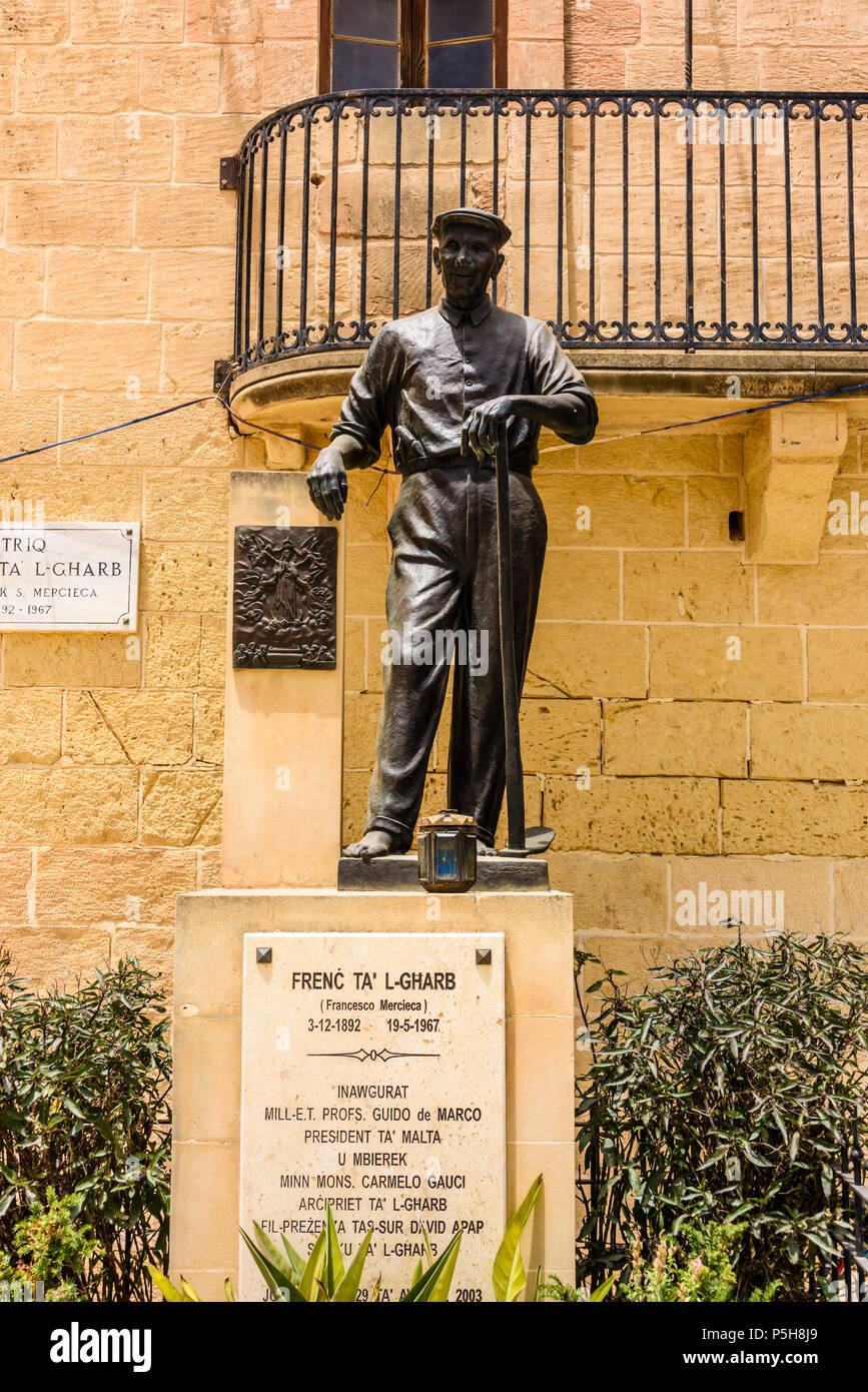Bronze sculpture farmer hi-res stock photography and images - Alamy