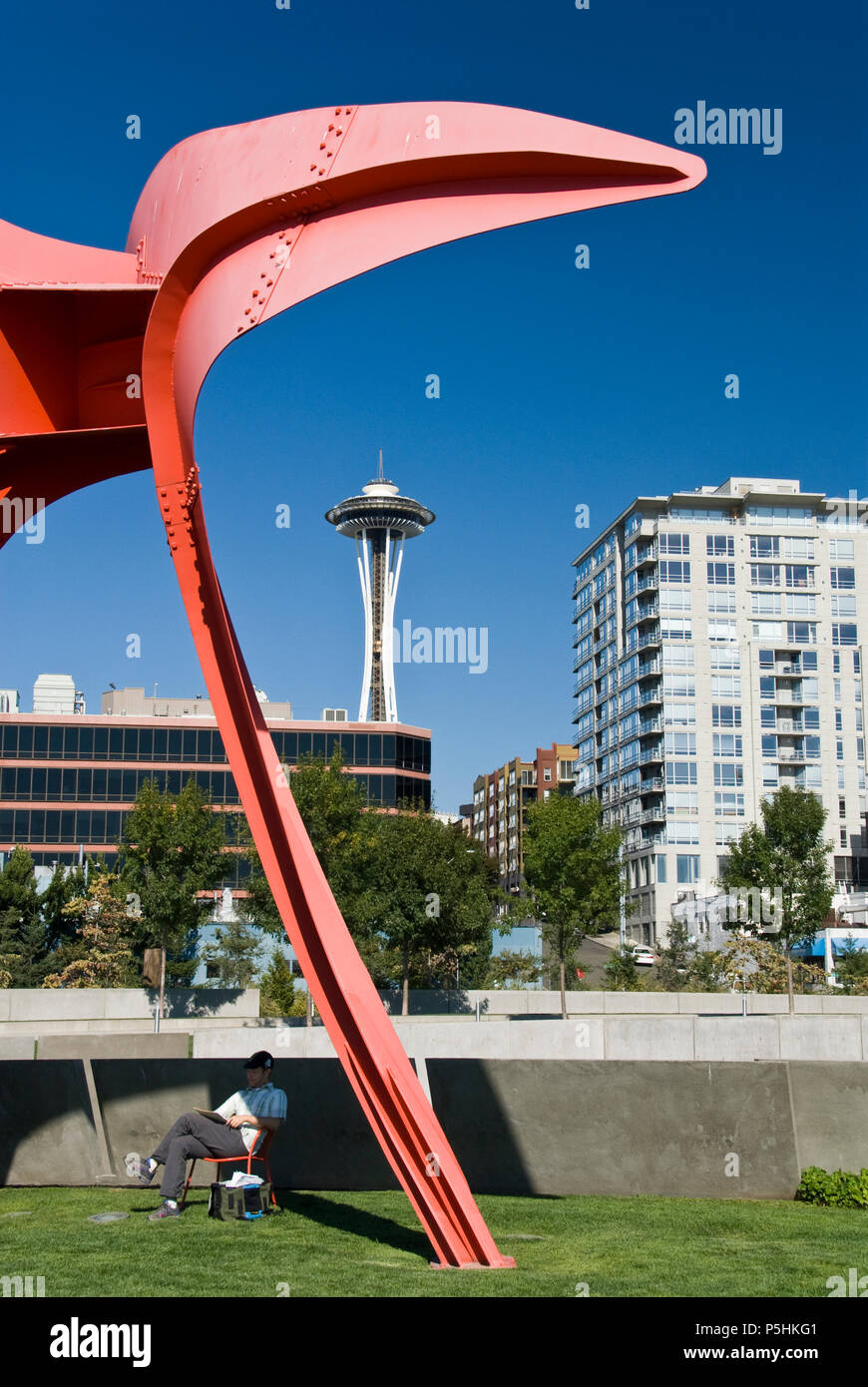 "The Eagle" (1971), a painted steel sculpture by Alexander Calder in ...