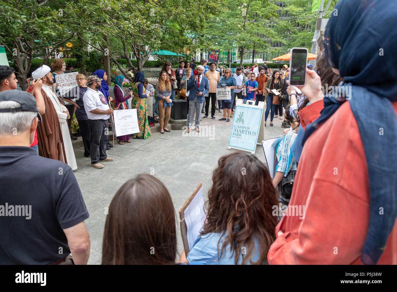 Demonstration of muslim hi-res stock photography and images - Alamy