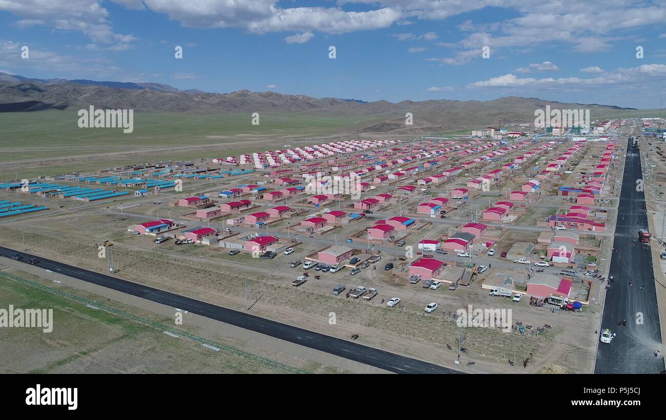 Peoples houses hi-res stock photography and images - Alamy