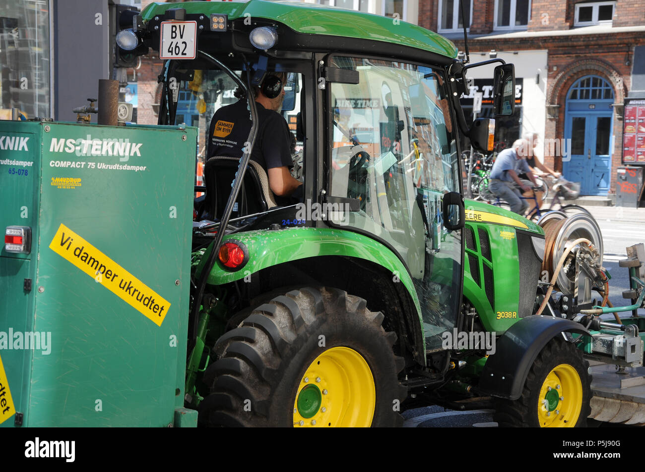 John deere traktor hi-res stock photography and images - Alamy