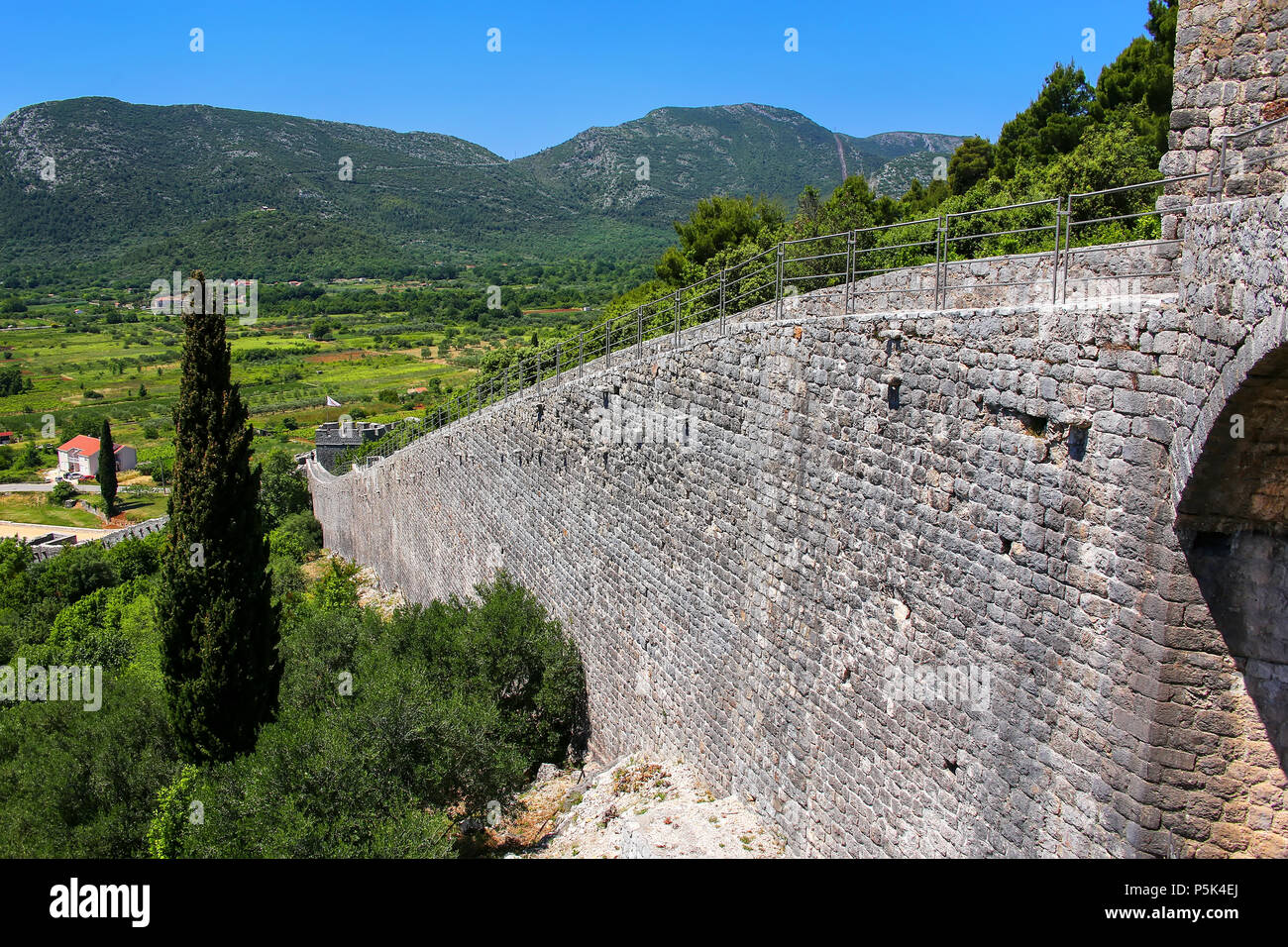 Defensive architecture’ hi-res stock photography and images - Alamy