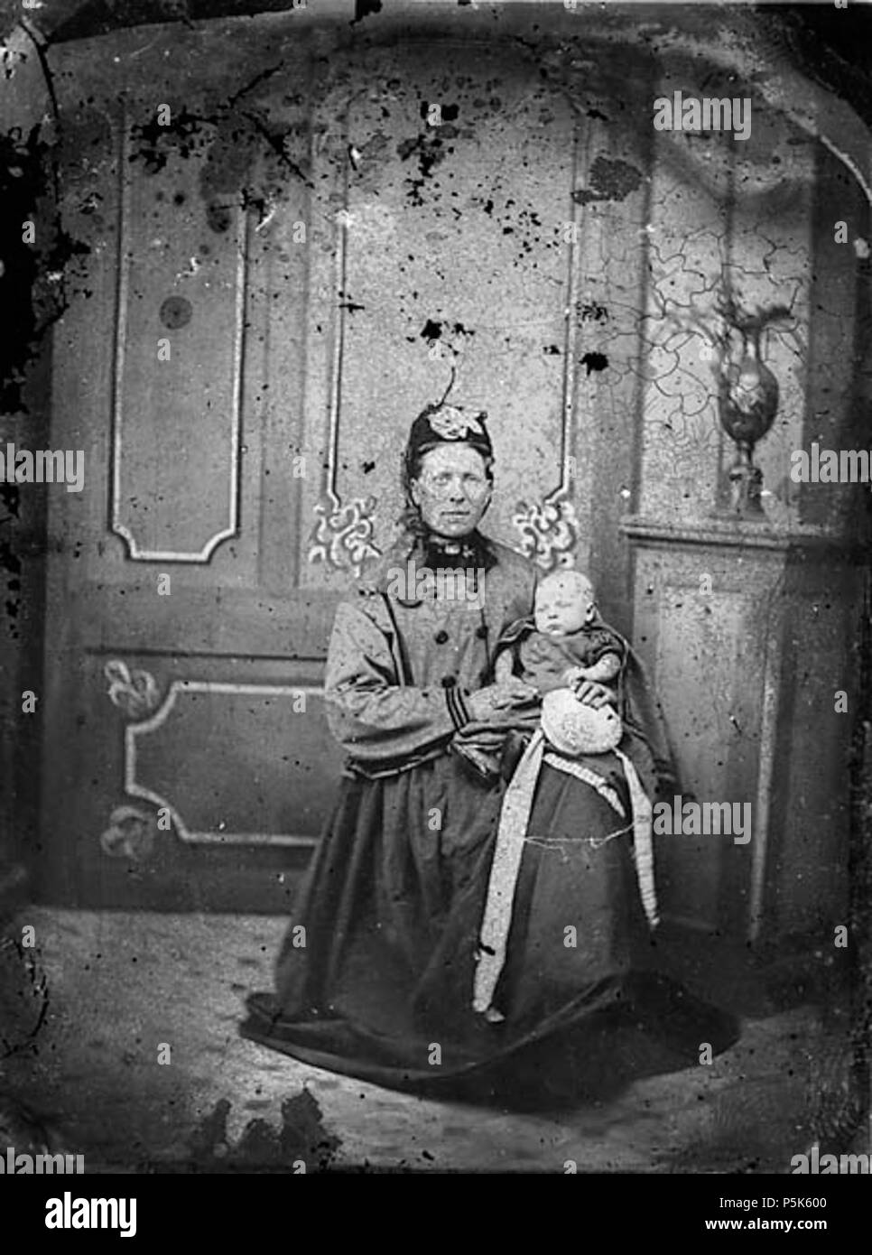 Collodion baby Black and White Stock Photos & Images - Alamy