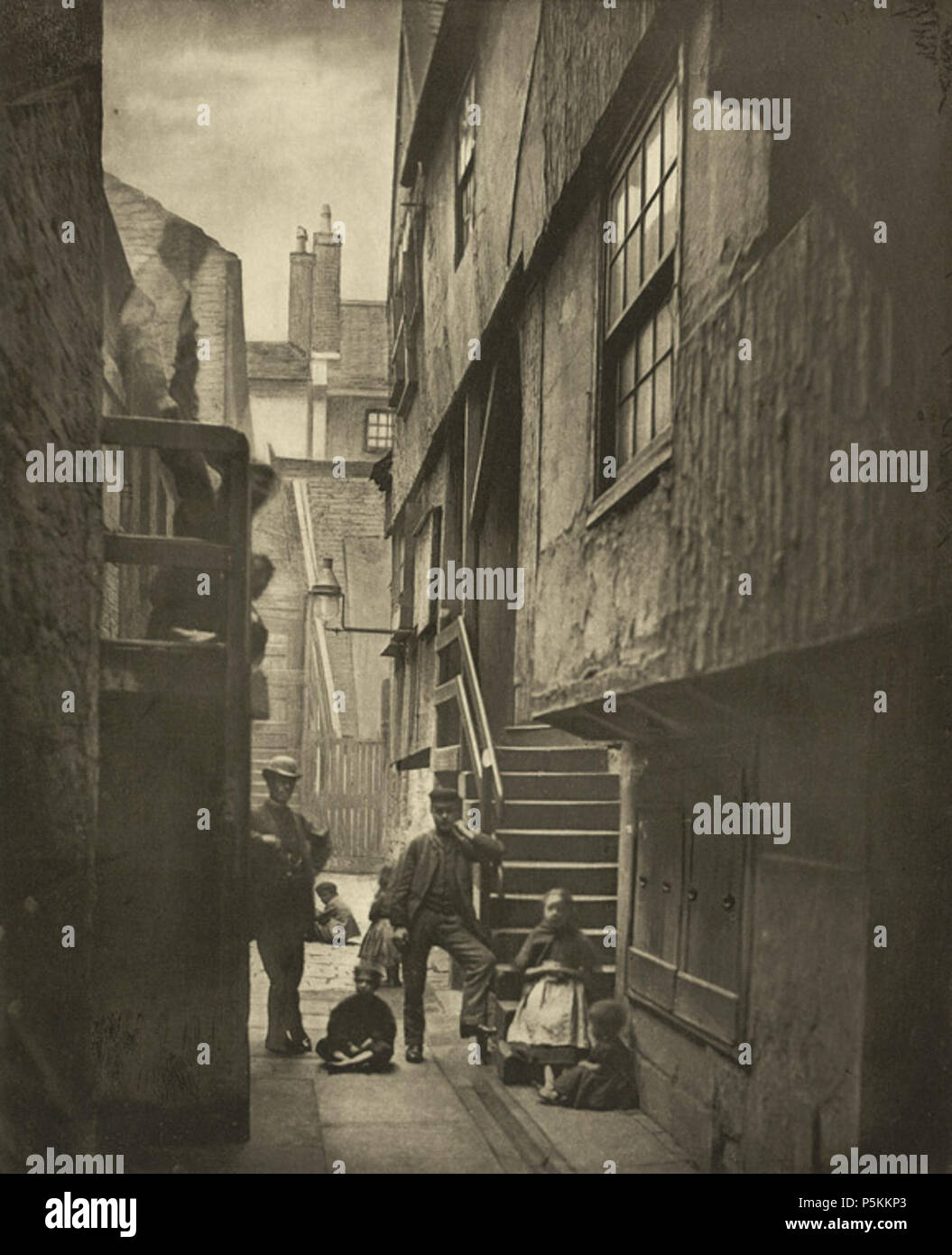 Slums of glasgow, thomas annan, 1861 hi-res stock photography and ...