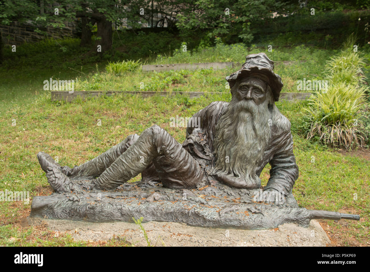 Rip Van Winkle Statue - Irvington, NY Stock Photo - Alamy