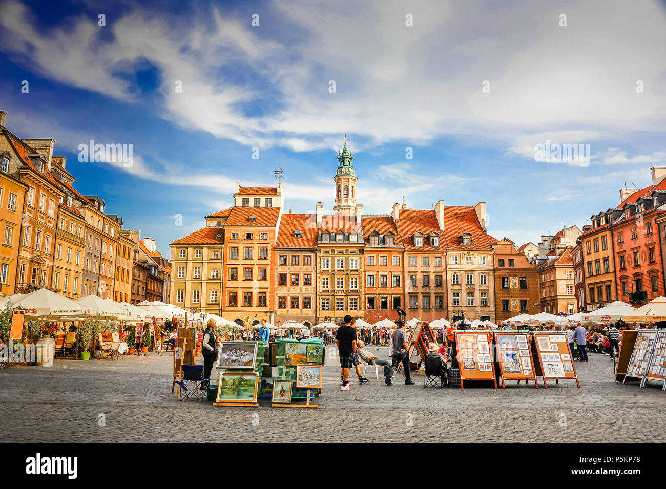 Warsaw, Poland - August 2014: Old Town Market Square (Rynek Starego ...