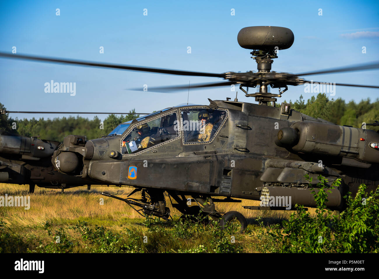 Apache helicopters take off hi-res stock photography and images - Alamy