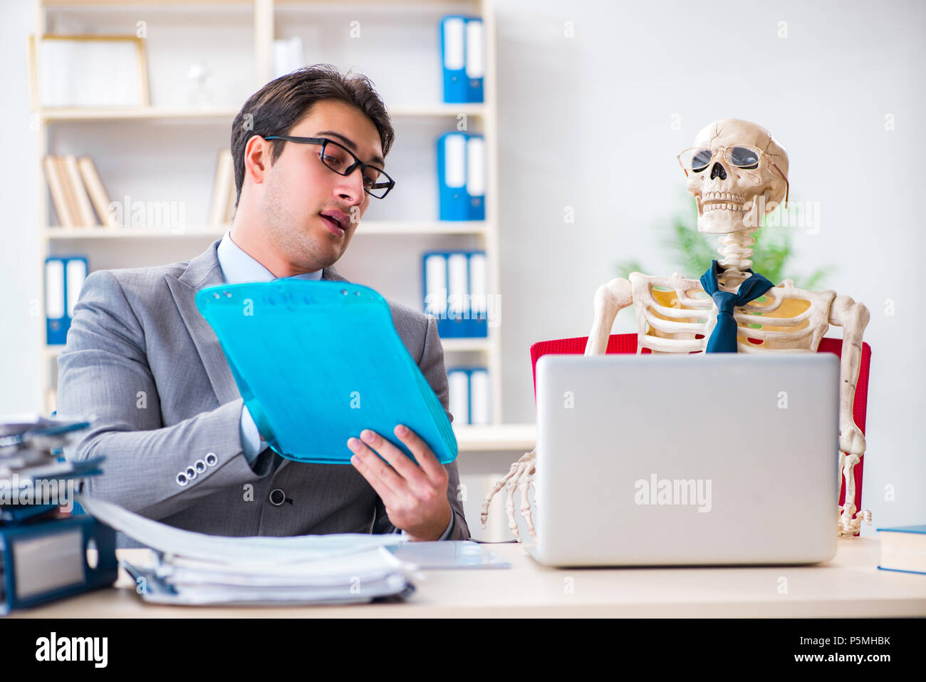 Dead Office Worker Skeleton Stock Photos & Dead Office Worker Skeleton ...