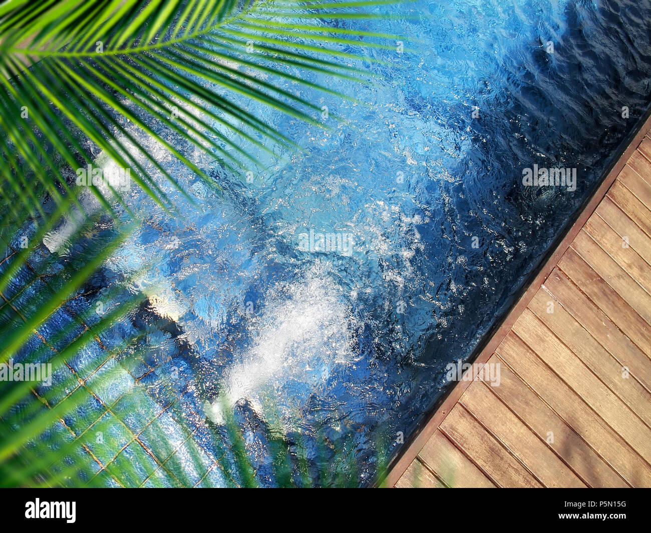 close up outdoor jacuzzi with clear clean water Stock Photo - Alamy