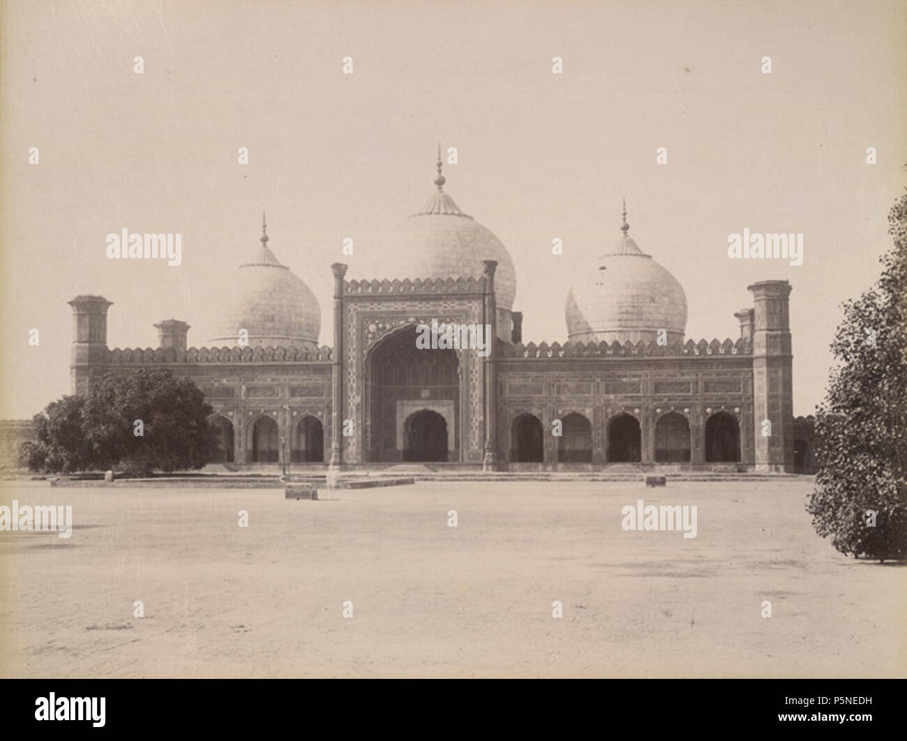 N/A. English: Badshahi Mosque taken by Unknown Photographer in 1895 ...