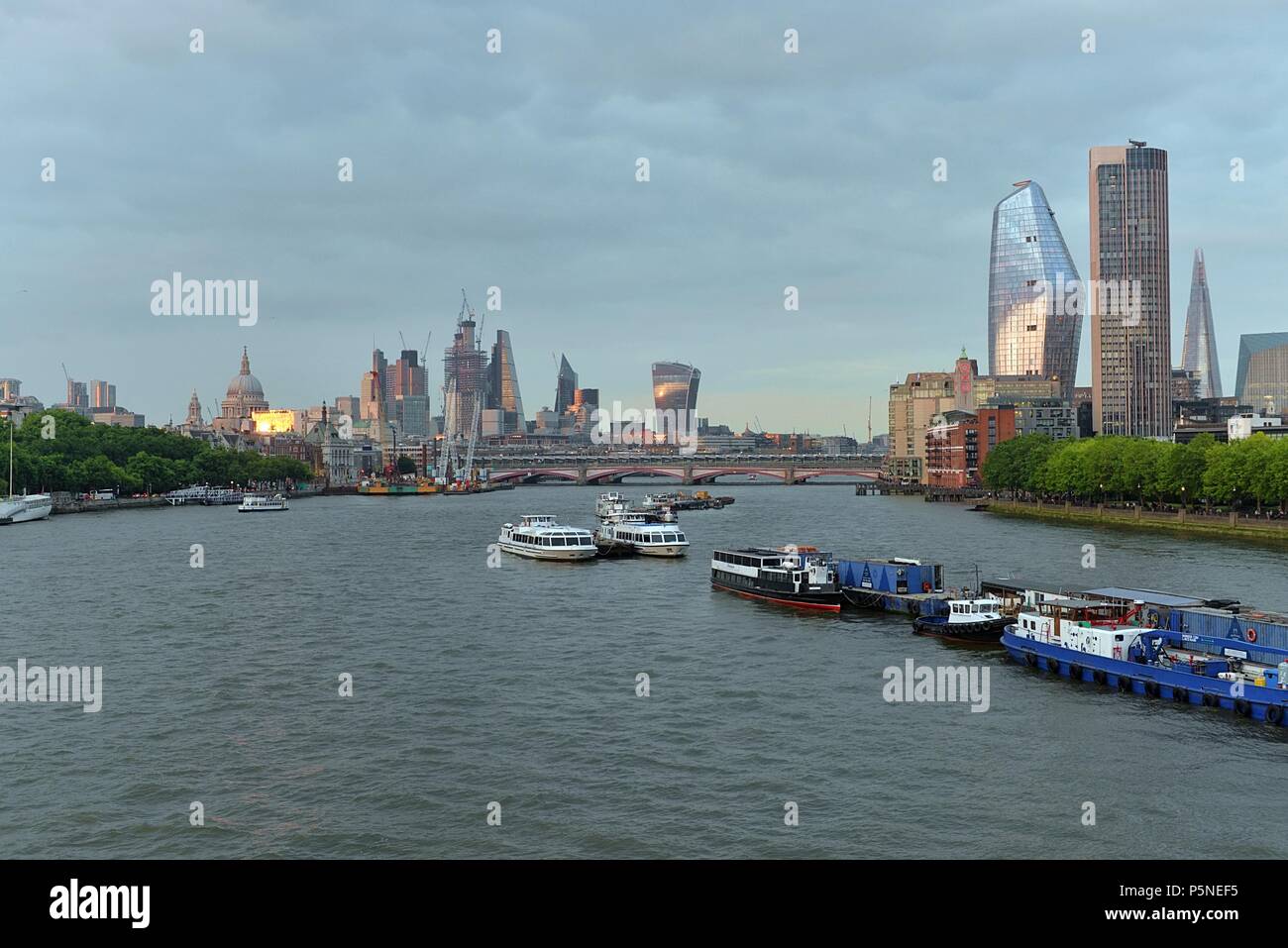 The view from waterloo bridge looking east hi-res stock photography and ...