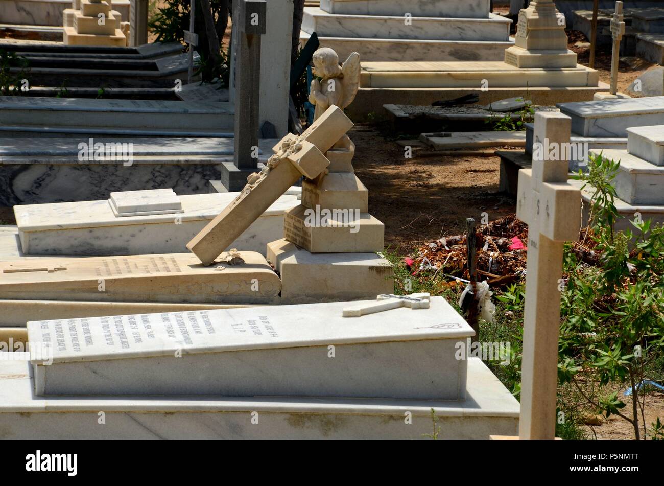 Gora cemetery hi-res stock photography and images - Alamy