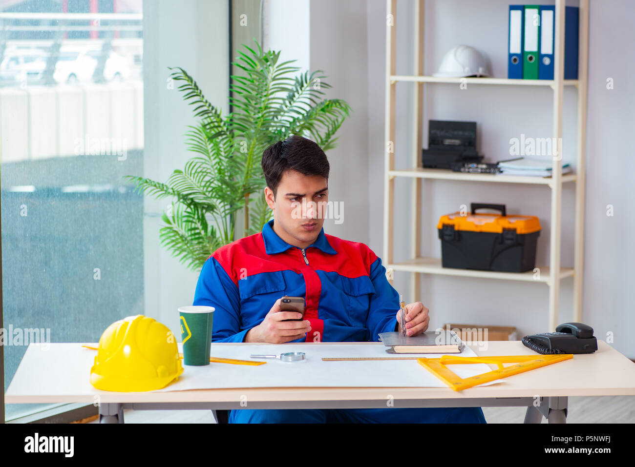 Foreman sms hi-res stock photography and images - Alamy