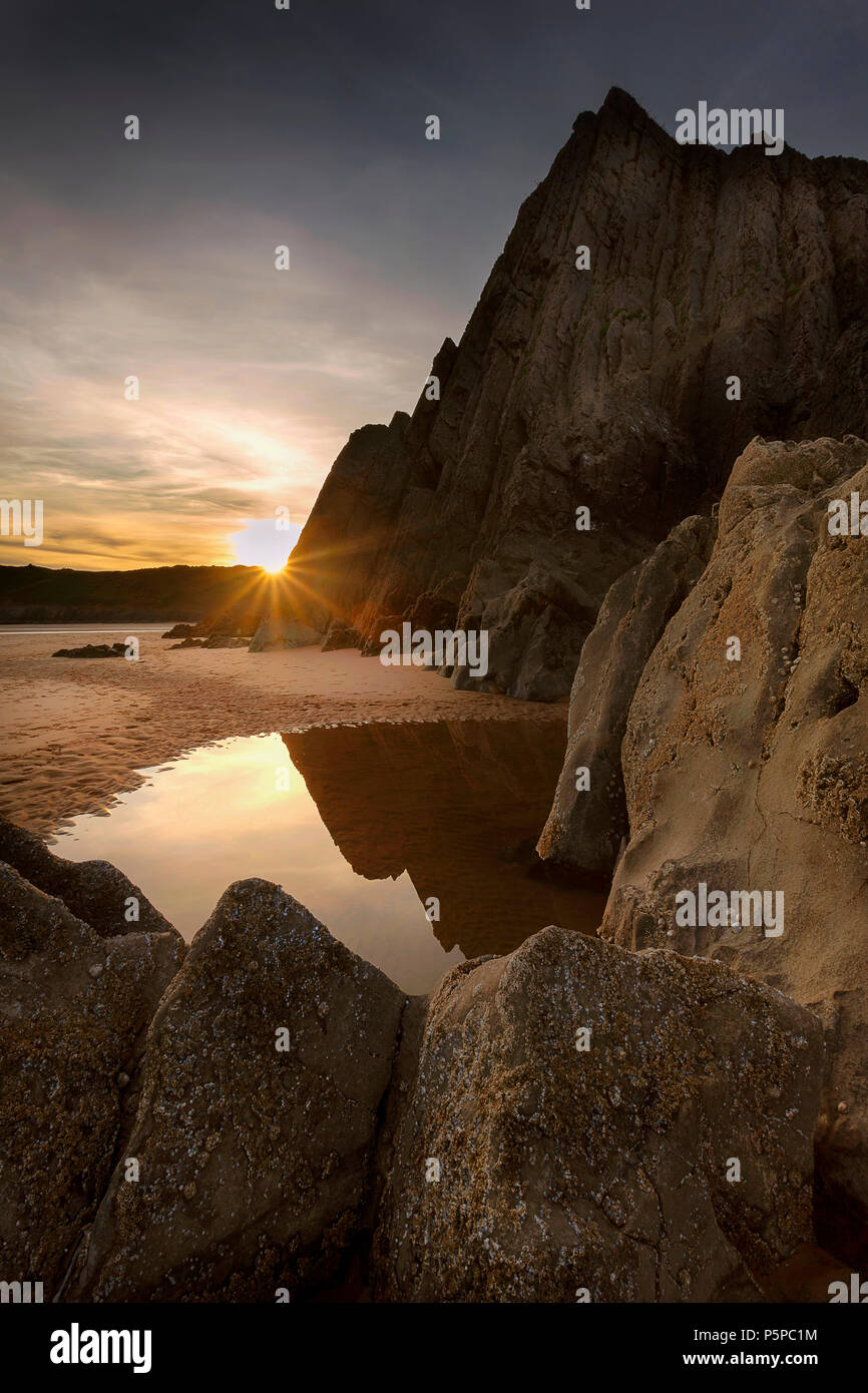 Three cliffs bay hi-res stock photography and images - Alamy