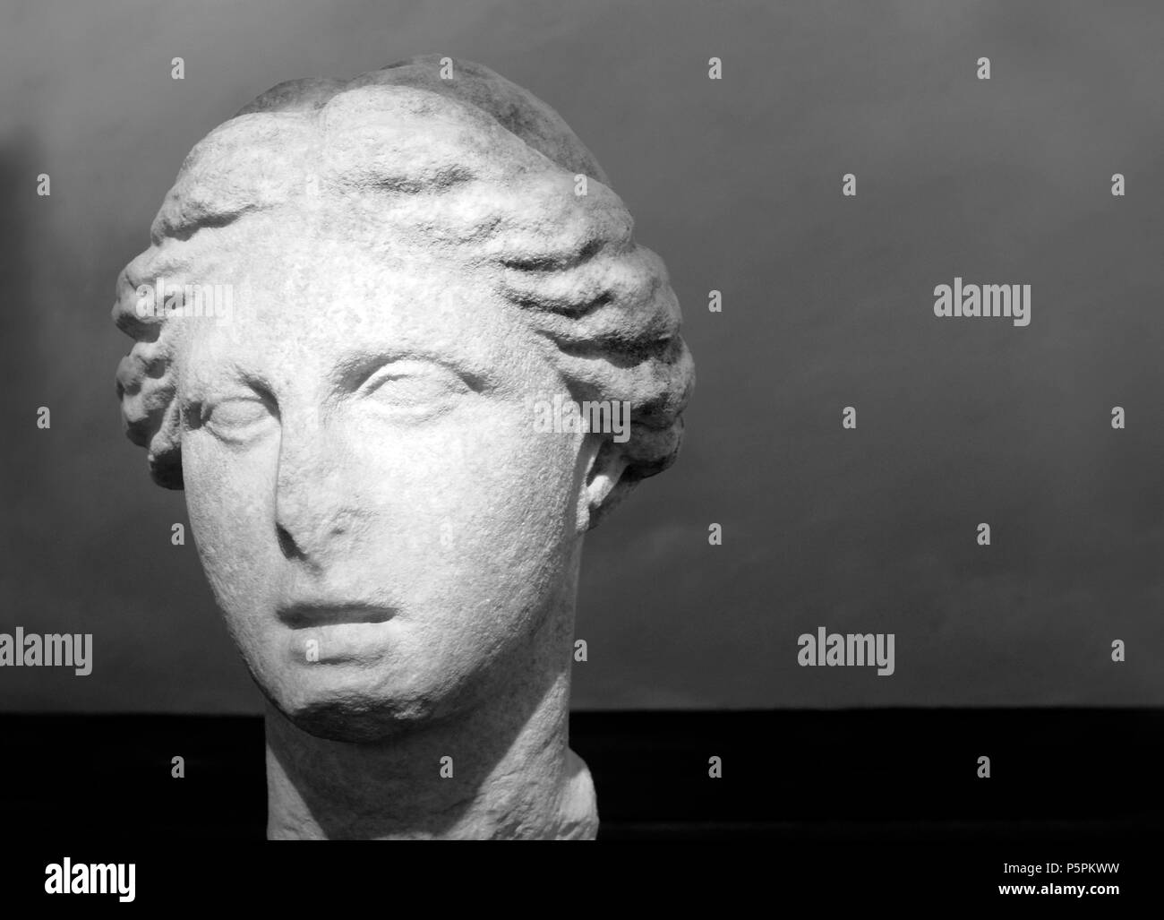 Circe greek hi-res stock photography and images - Alamy