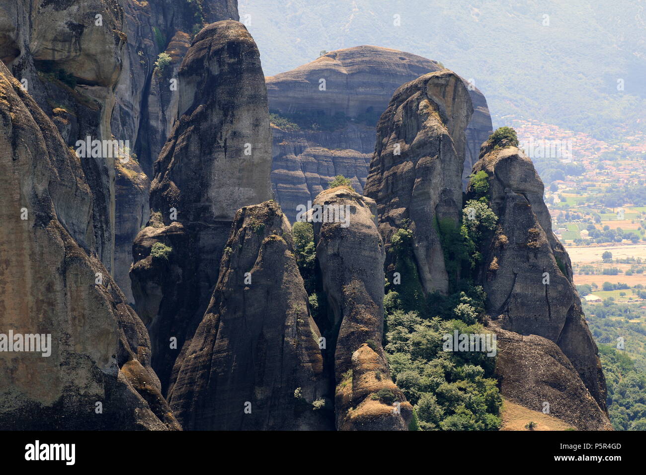 Meteora sightseeing griechenland hi-res stock photography and images ...