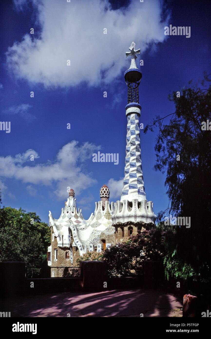 Cruz de cuatro brazos hi-res stock photography and images - Alamy
