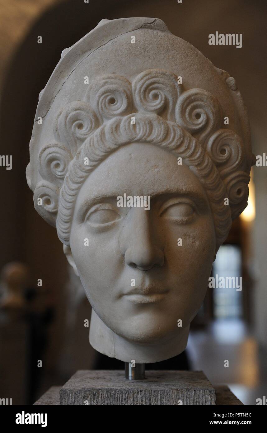 Epoca imperial hi-res stock photography and images - Alamy