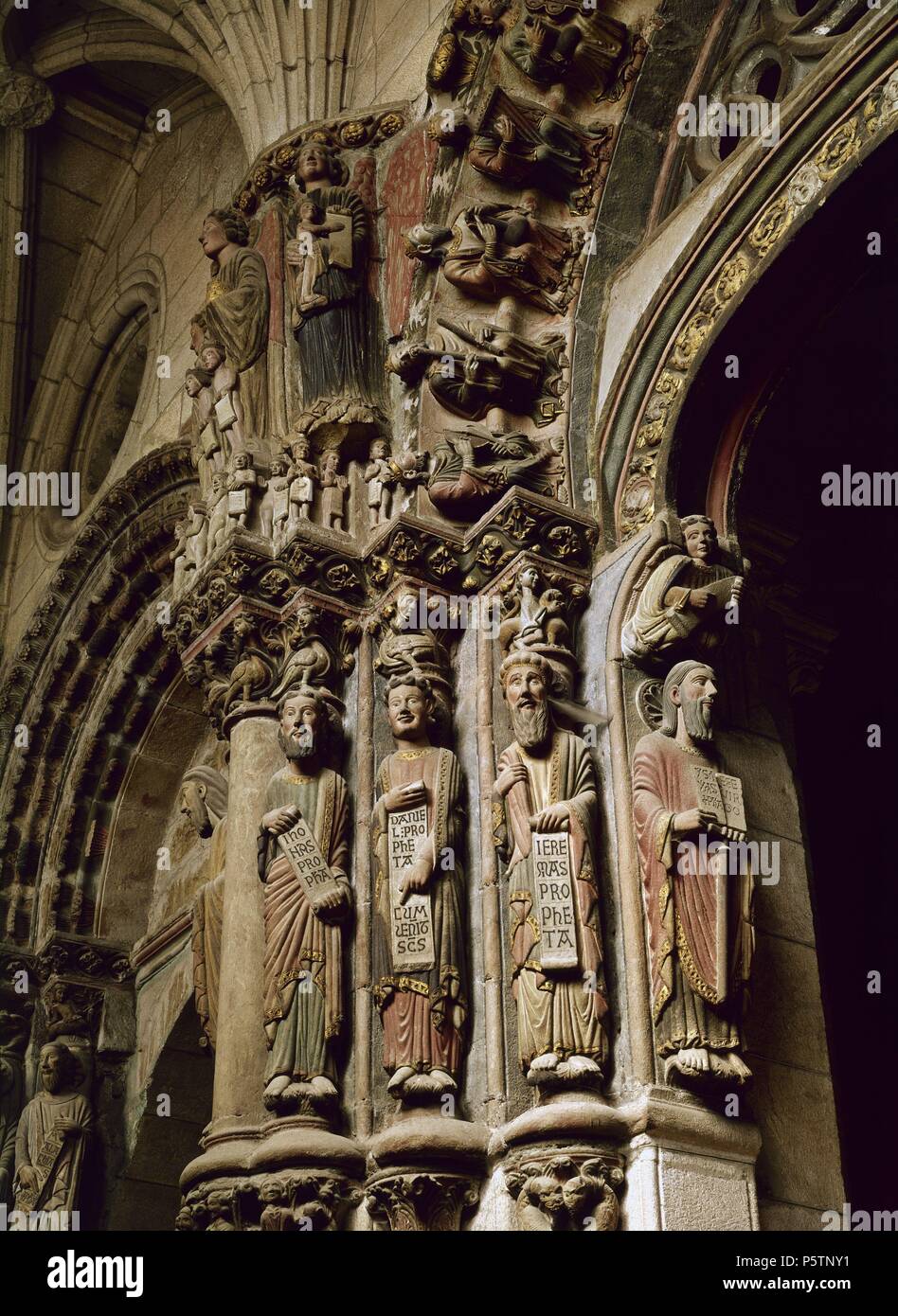 DETALLE DEL PORTICO ROMANICO- JAMBAS POLICROMADAS-ARTE ROMANICO ESPAÑOL ...