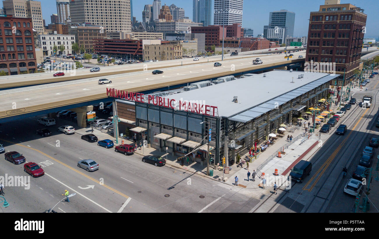 Public market hi-res stock photography and images - Alamy