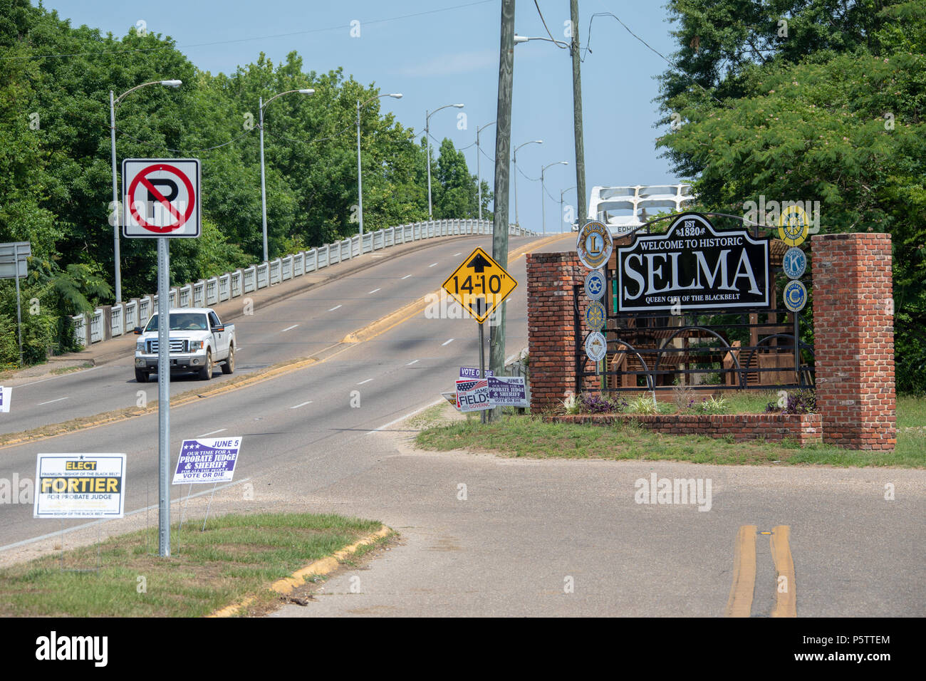 Edmund Pettus Bridge, Selma, Alabama, USA Stock Photo - Alamy